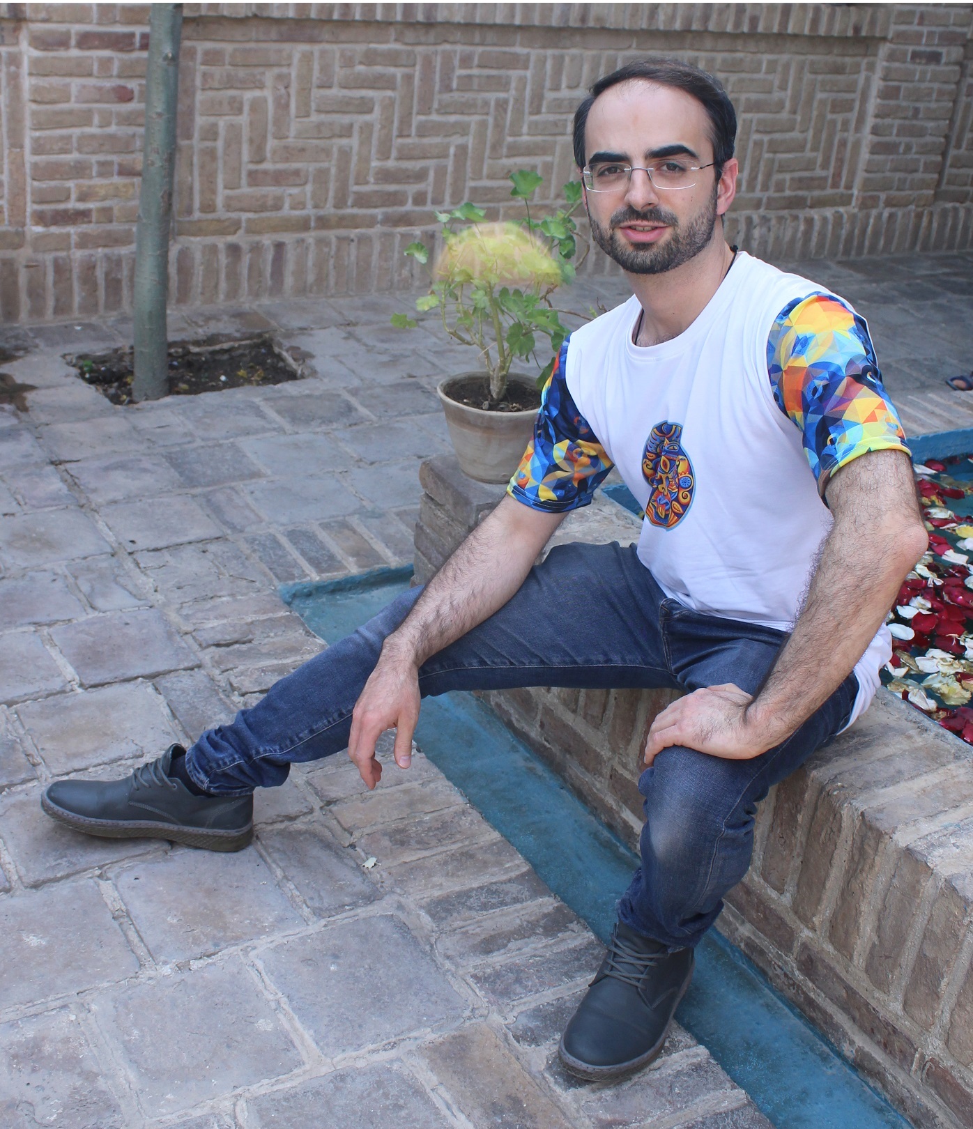 Ali Khatami – Business & Marketing Strategy Consultant – MeasMedia